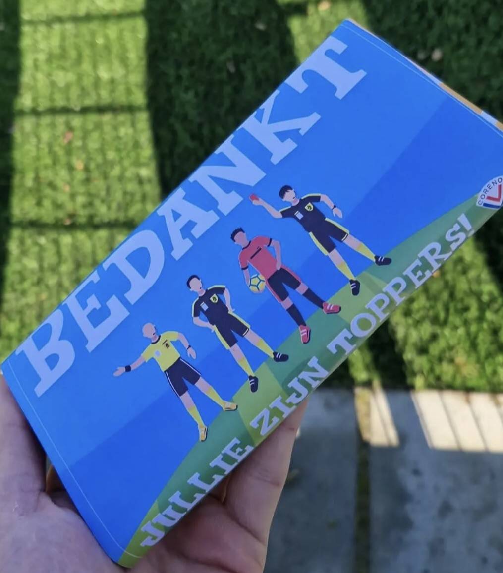 Corenos bedankt scheidsrechters met persoonlijke chocoladereep | VV Corenos